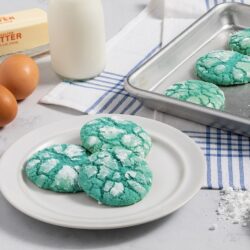 Holiday Crinkle Cookies - Stokes Market